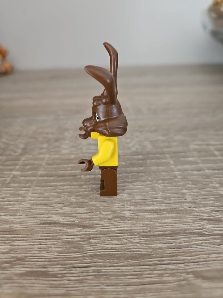 LEGO Studios 4051 NESQUIK Easter Bunny Figure - QUICKY THE RABBIT ...