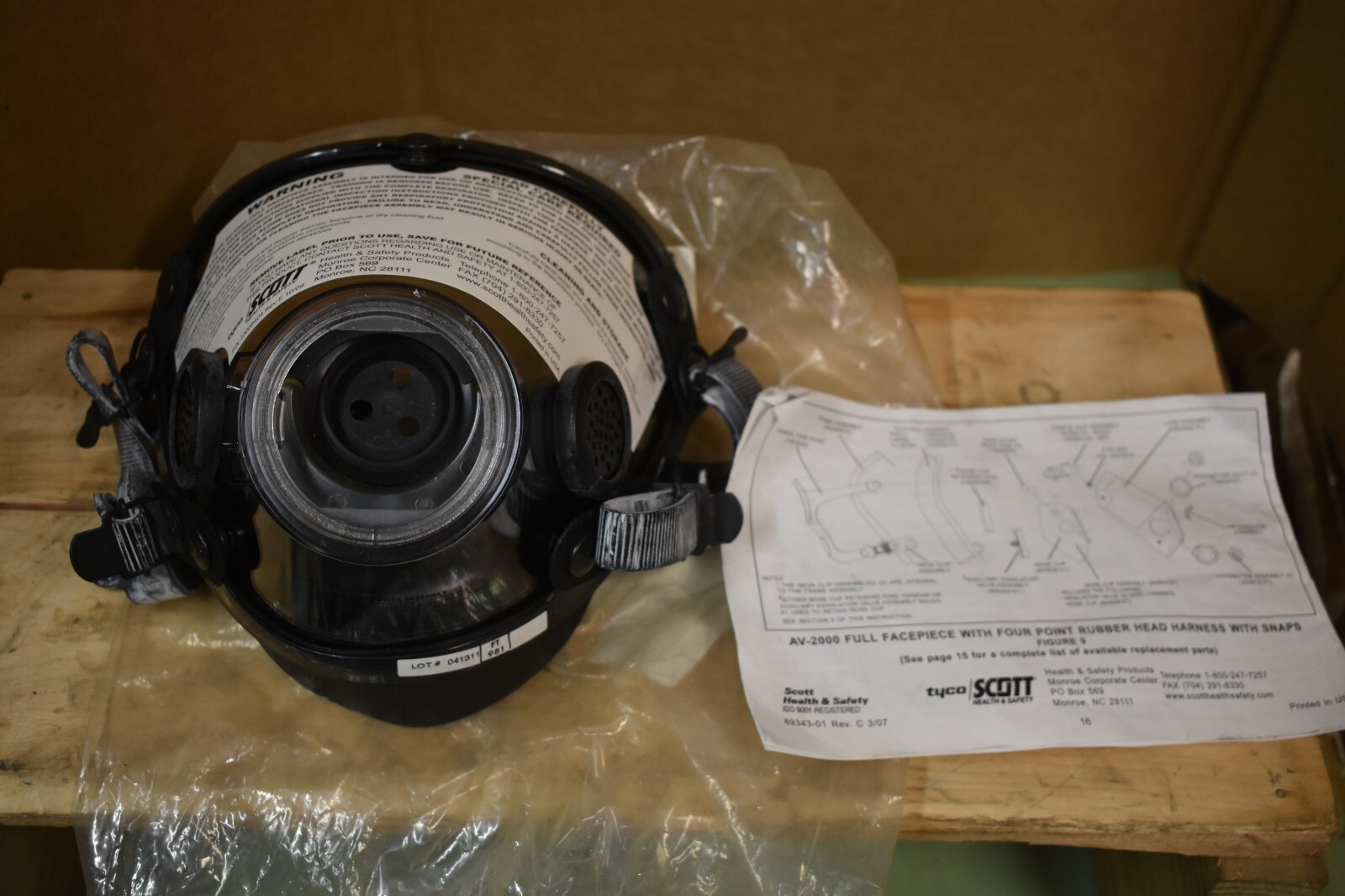 Scott Technologies 804871-32 Breathing Equipment Facepiece | eBay