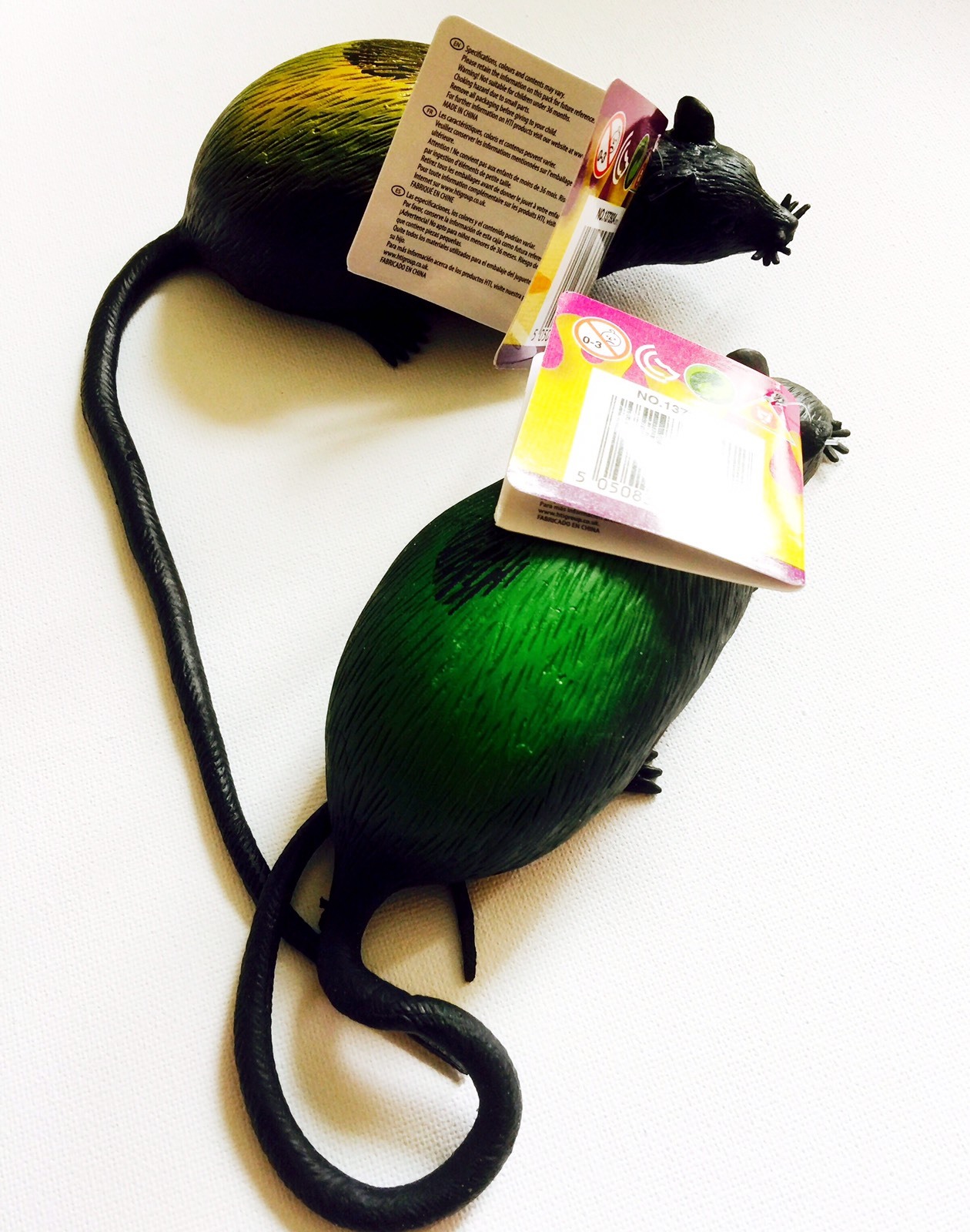 Stretchy Rat Rubber With Long Tail - Jokes and Gags Novelty Toys 13cm ...