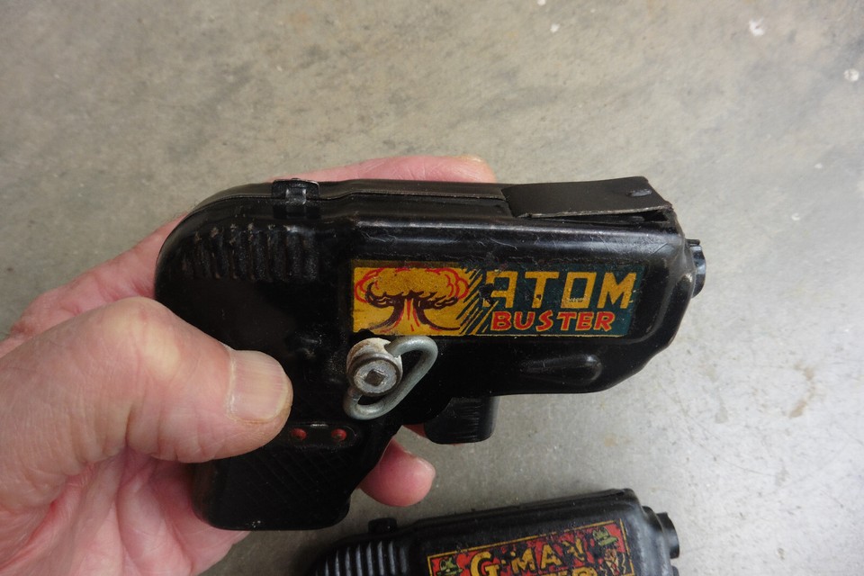 1940s MARX Tin Wind Up Atom Buster & G Man Automatic Sparking Toy Guns ...