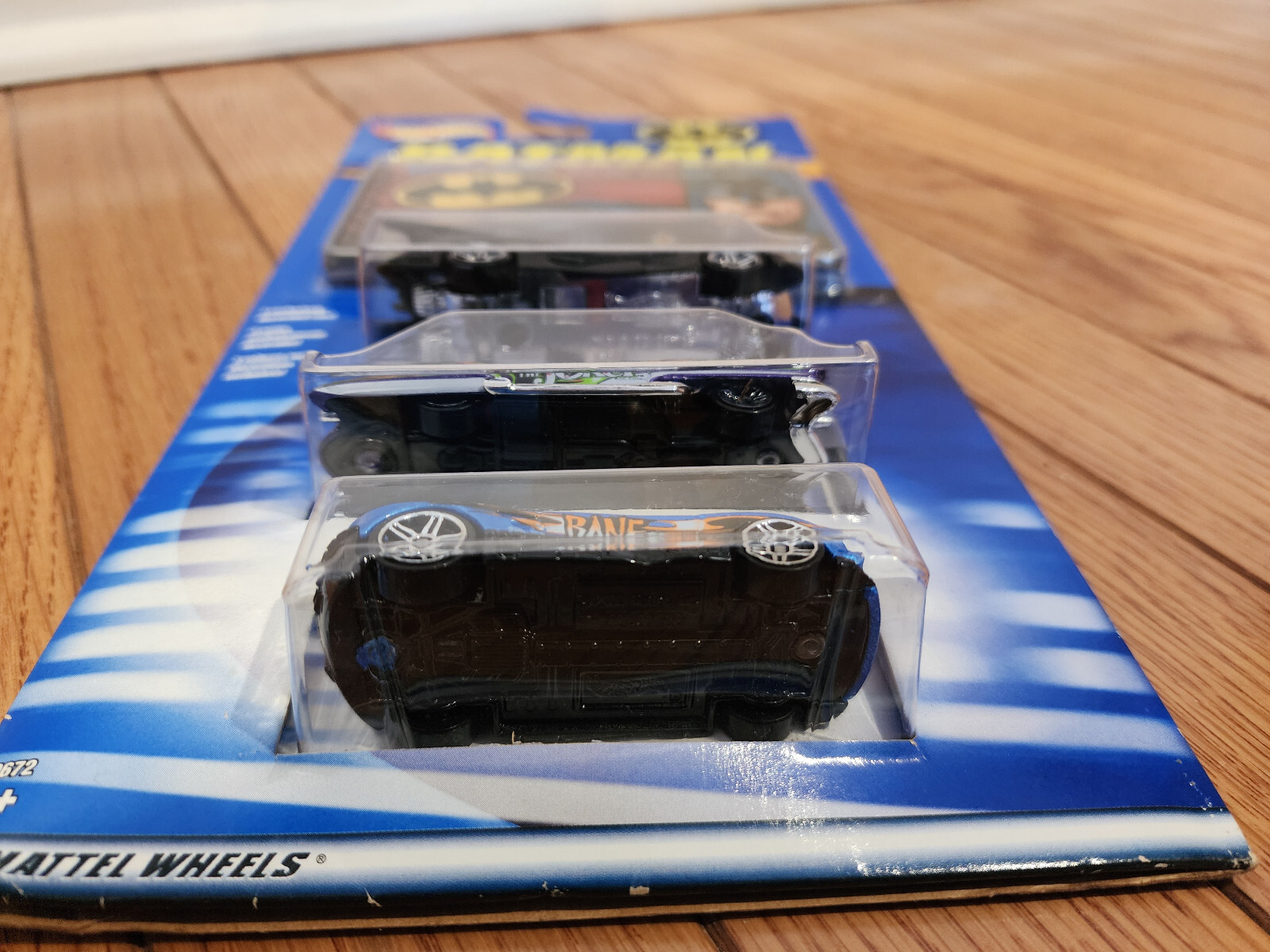 Hot Wheels Batman 3 Car Set With Limited Edition Action Guide | eBay