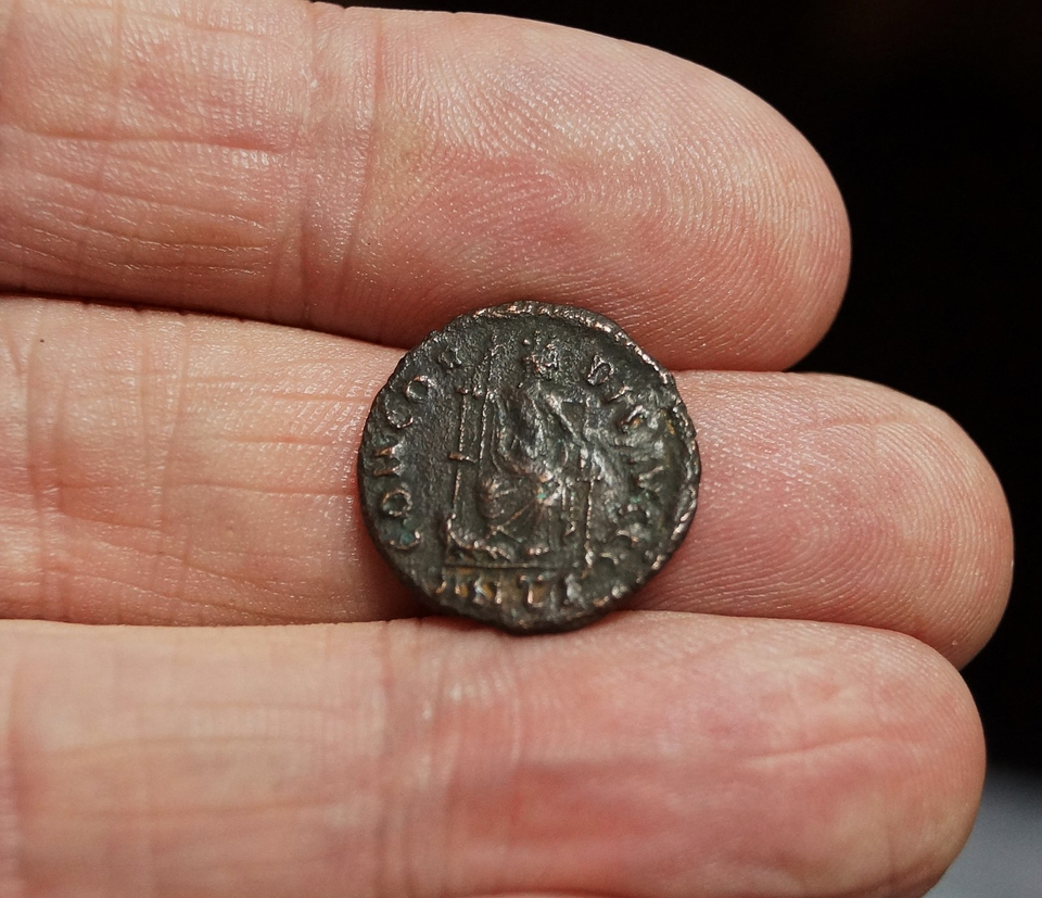 THEODOSIUS I, CONSTANTINOPOLIS, 378-383 AD, 18mm, 2.6g, Ancient Roman ...