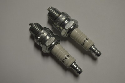 MBI Motorcycle Minarelli Engine CHAMPION Spark Plug RL95YC Set 2 | eBay