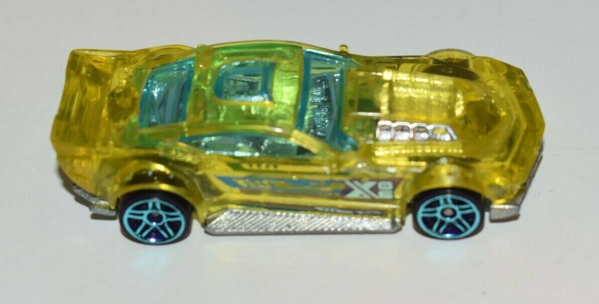 Hot Wheels 2016 Yellow Car DTY12 Made in Malaysia | eBay