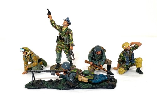 THOMAS GUNN Lead Toy Soldier Figure WW2 GERMANS | eBay