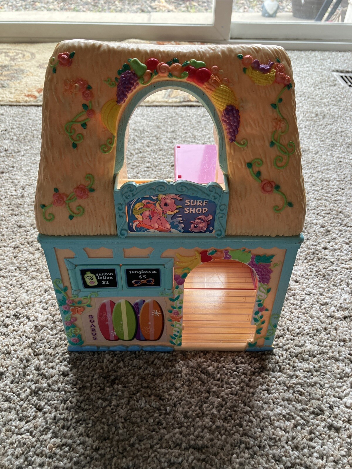 My Little Pony Surf Shop With Miscellaneous Accessories