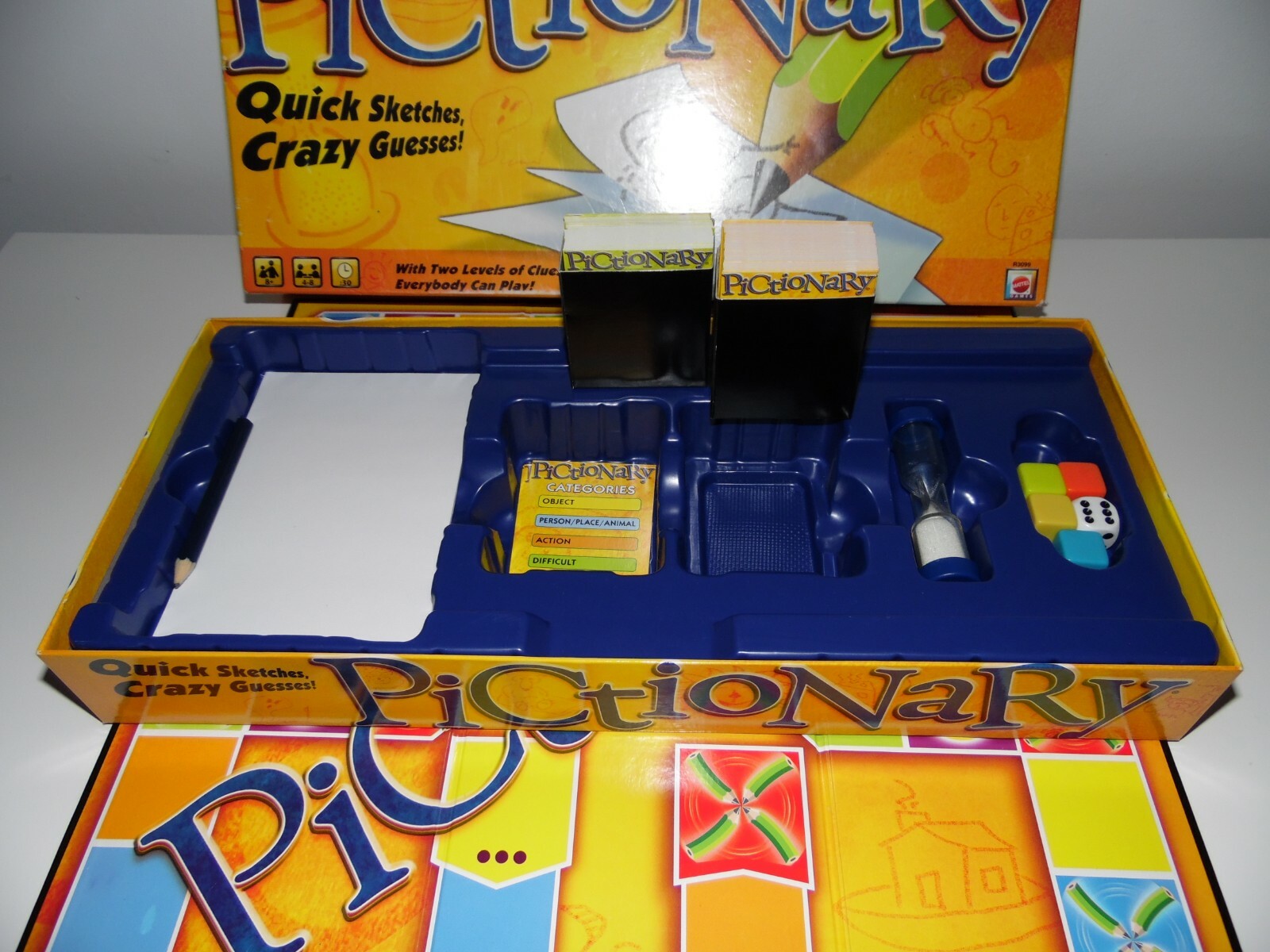 MATTEL PICTIONARY BOARD GAME FAMILY FUN TRADITIONAL SKETCHES DRAWING ...