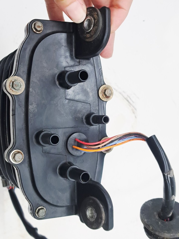 MERCURY VERADO 275 OUTBOARD OEM FSM OEM MODULE FUEL SUPPLY | 880596T02 ...