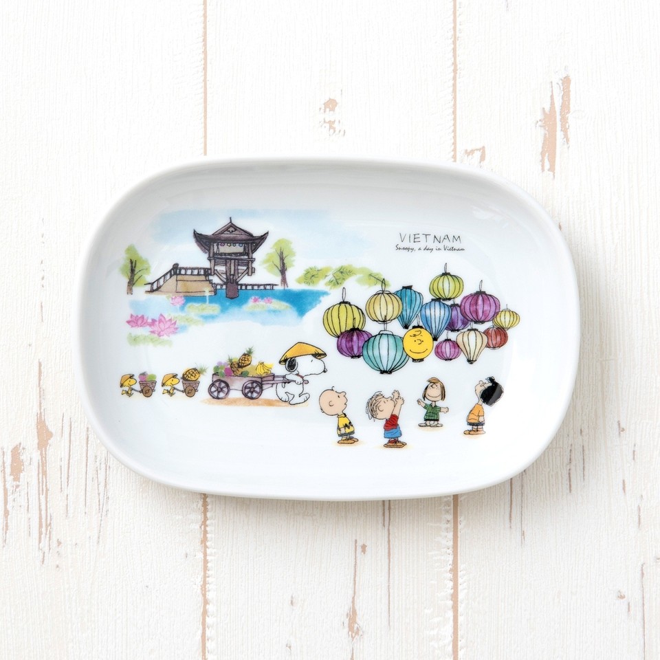 Mino Ware Snoopy World Traveler Series Ceramic Oval Dinner Plate Fruit ...