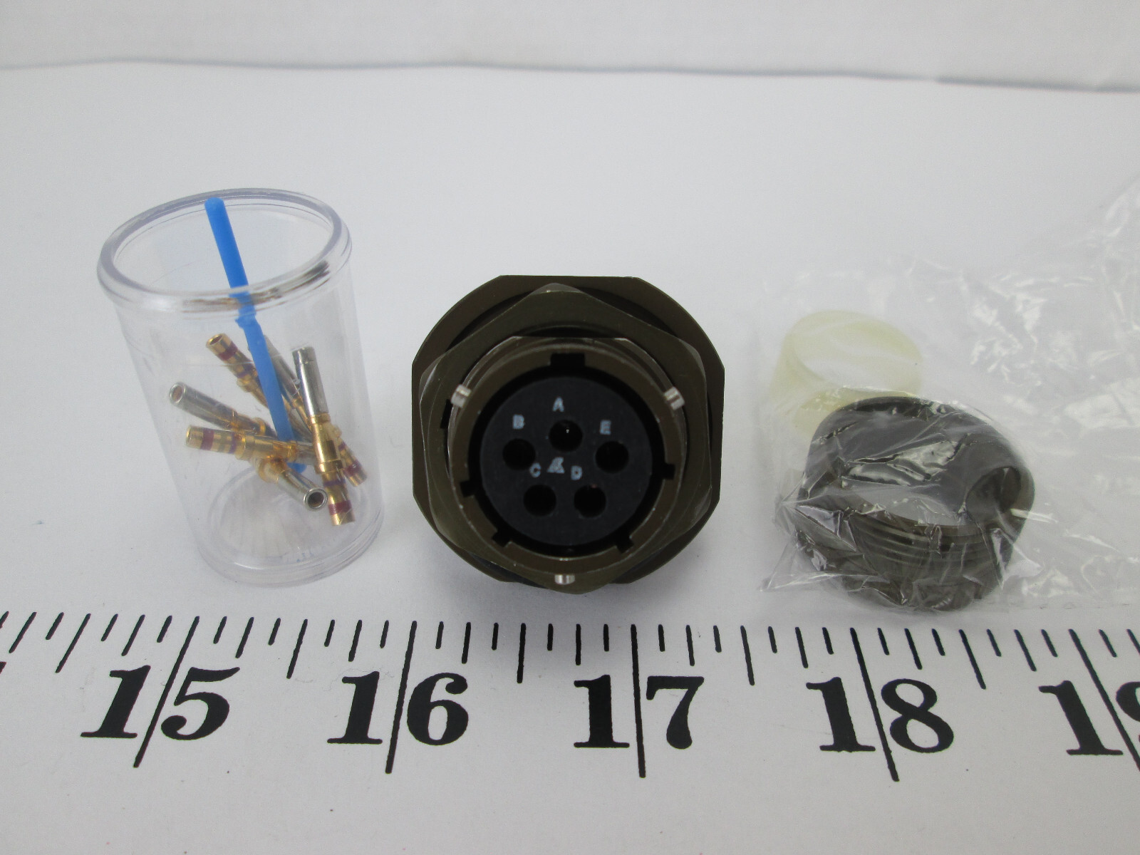 New NOS Amphenol 5 Position Circular Connector Receptacle, Female ...