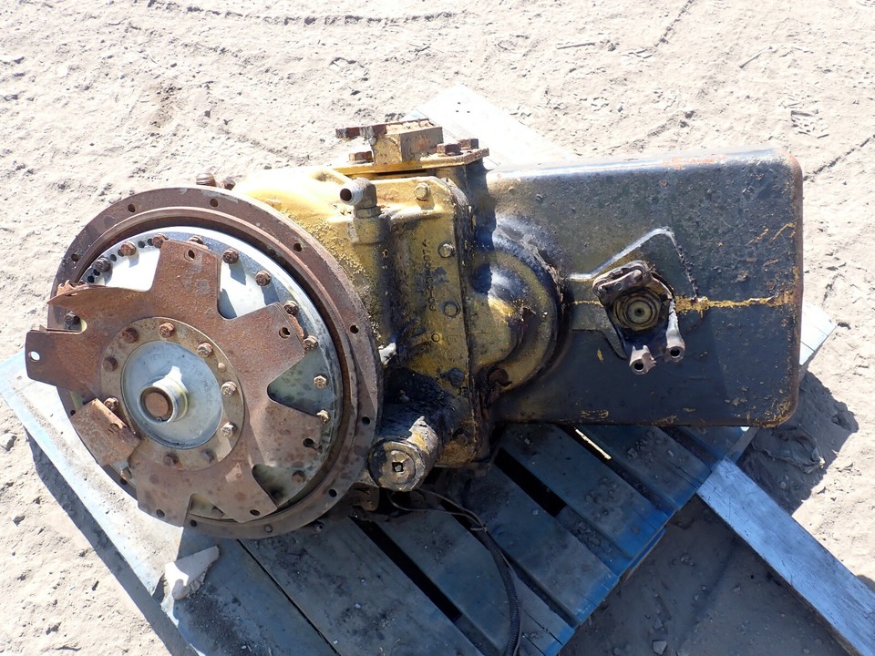 Clark Transfer Gearbox Transmission 12.6 HR 18625-1 with Hydraulic Pump ...