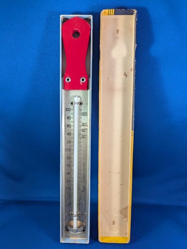 VINTAGE 1940's Taylor Candy Thermometer Guide No. 5916 RED WOOD PADDLE ...