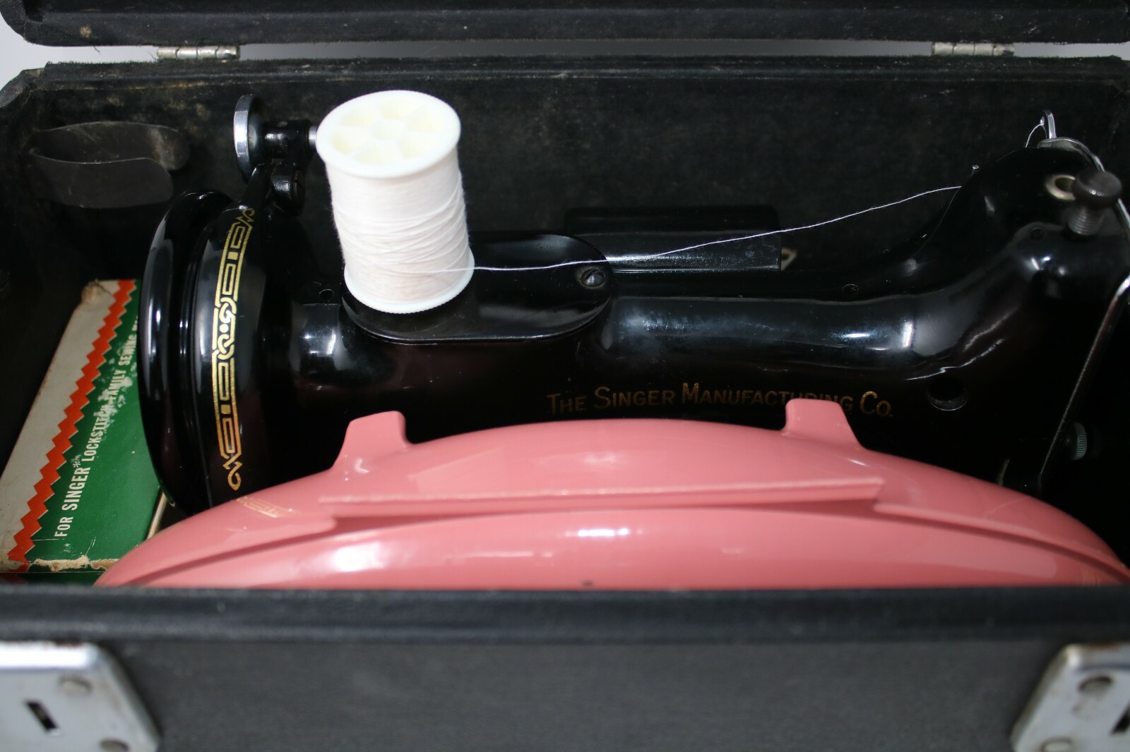 SINGER 221-1 Featherweight Sewing Machine and Accessories 1952 | eBay