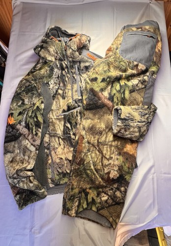 Nomad By Real tree fleece Hunting Suit Jacket Size XL And Pants Size ...