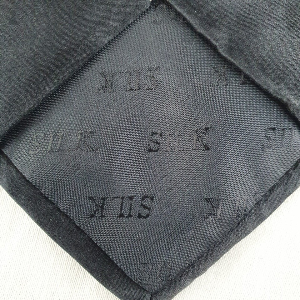 Men's Butler and Webb Tie Novelty Scream DJ 100% Silk 59" x 3.5" | eBay UK