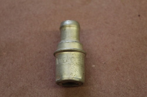 70 BOSS 302 MOTORCRAFT PCV VALVE | eBay