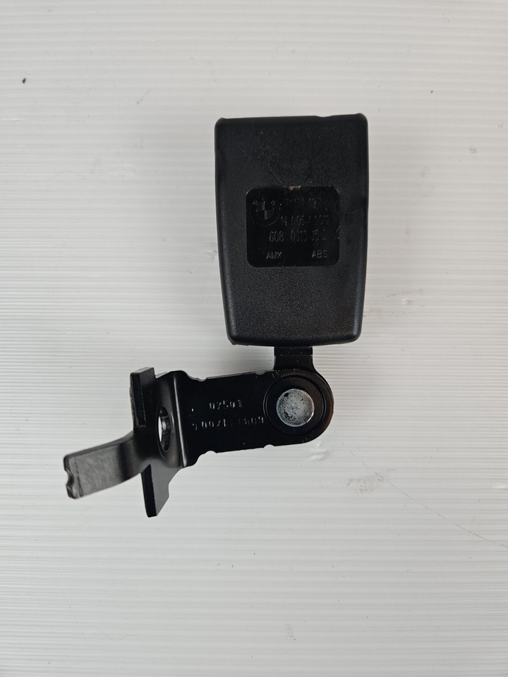 BMW X5 E70 X6 E71 E72 2011 Rear Right Seat Buckle seat Belt Buckle ...