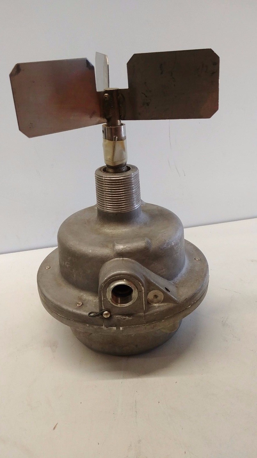 NEW OLD STOCK! MONITOR MANUFACTURING 400V ROTARY PADDLE BIN LEVEL ...