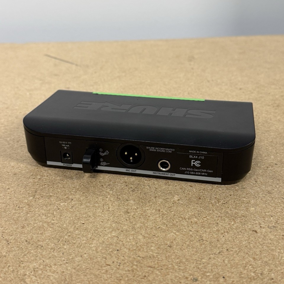 Shure BLX2 BLX4 Wireless Receiver PG58 Handheld Microphone Set w/case ...