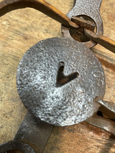 Victor Steel Traps Lot Of 2 , 1 Double Long Spring And 1 Double Coil ...