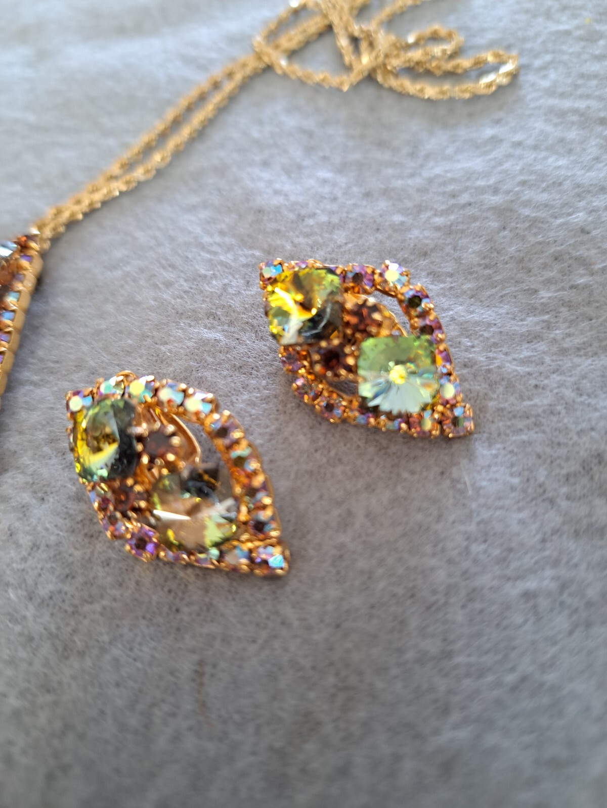 Juliana Brilliant Vintage Carnival Glass Rhinestone … - Gem