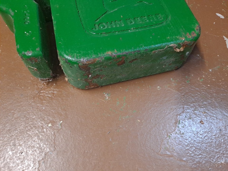 JOHN DEERE SUITCASE 40LB WEIGHT OEM #R66949 LAWN TRACTOR ADVERTISING | eBay
