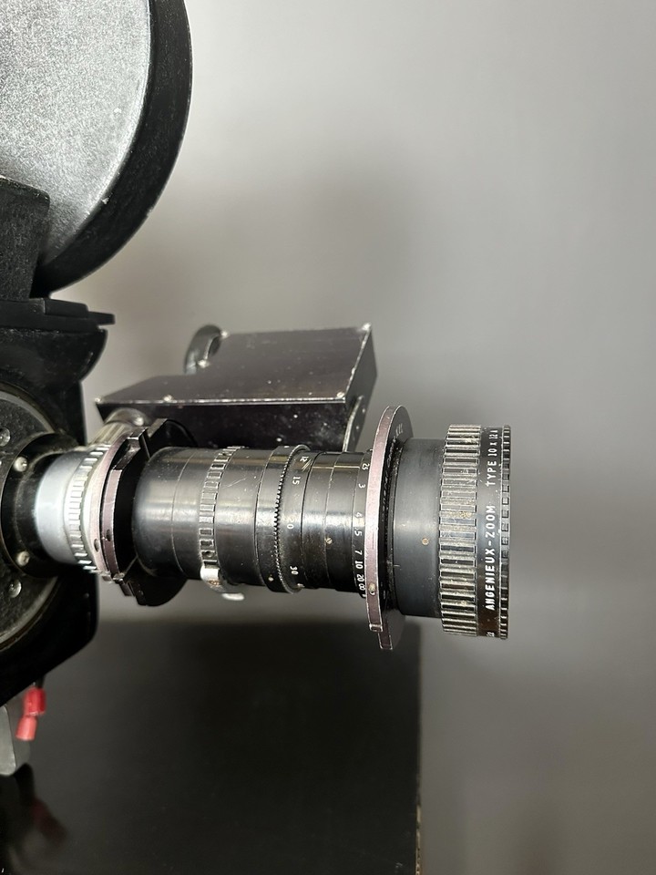 Vintage Auricon CM-72 A 16mm Film Movie Camera + Angenieux Zoom Lens Viewfinder | eBay
