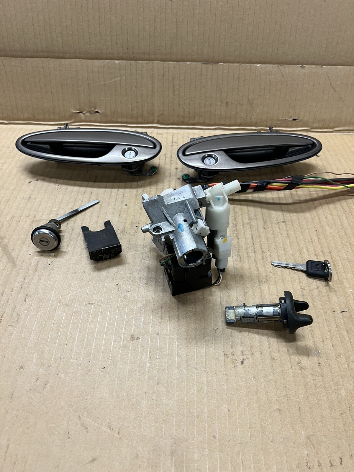 26036493 Ignition Switch w/ Key PONTIAC MONTANA Housing Gm for sale ...