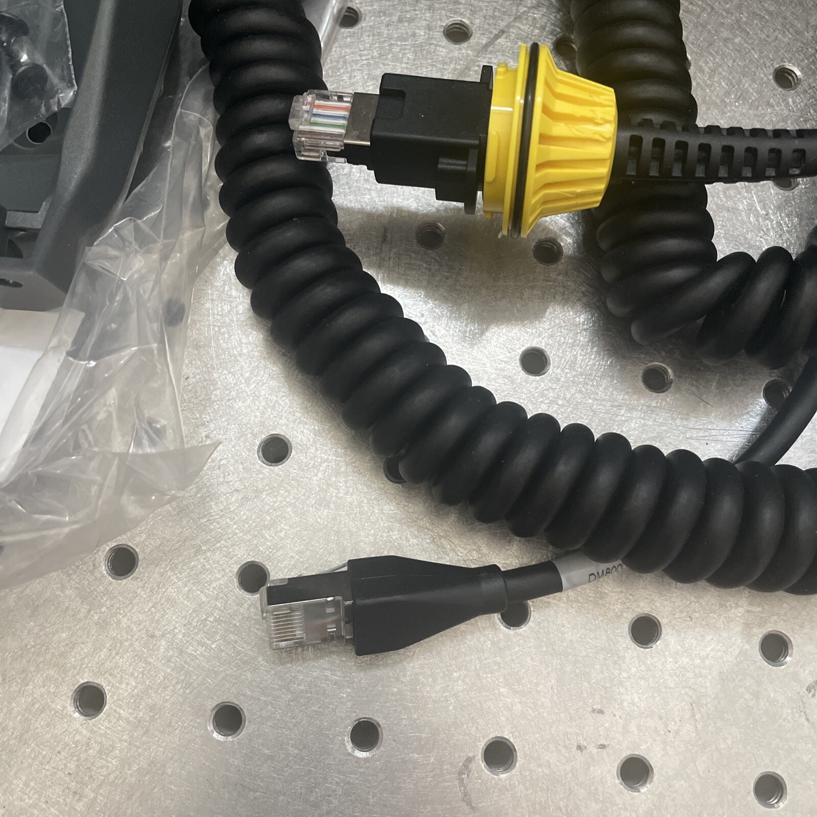 COGNEX DM8050E Scanner, Wall Mount, DM8000-ECABLEC-5 300-9133-5R ...