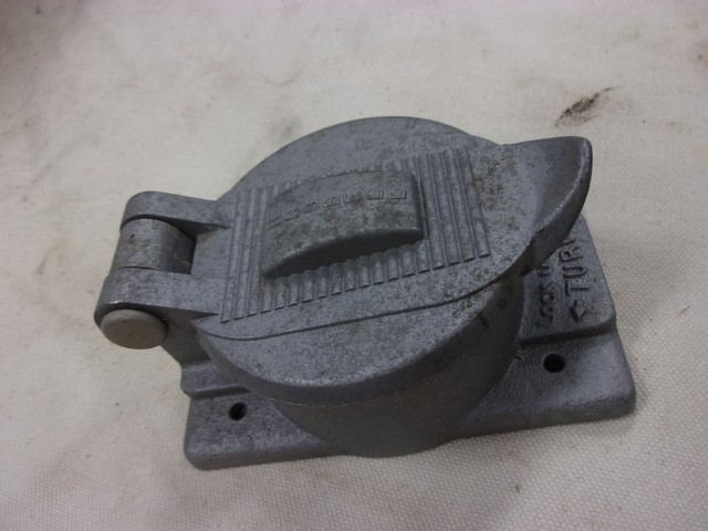 Hubbell HBL7770 Weatherproof Plate for 50amp Twist Lock Receptacle for ...