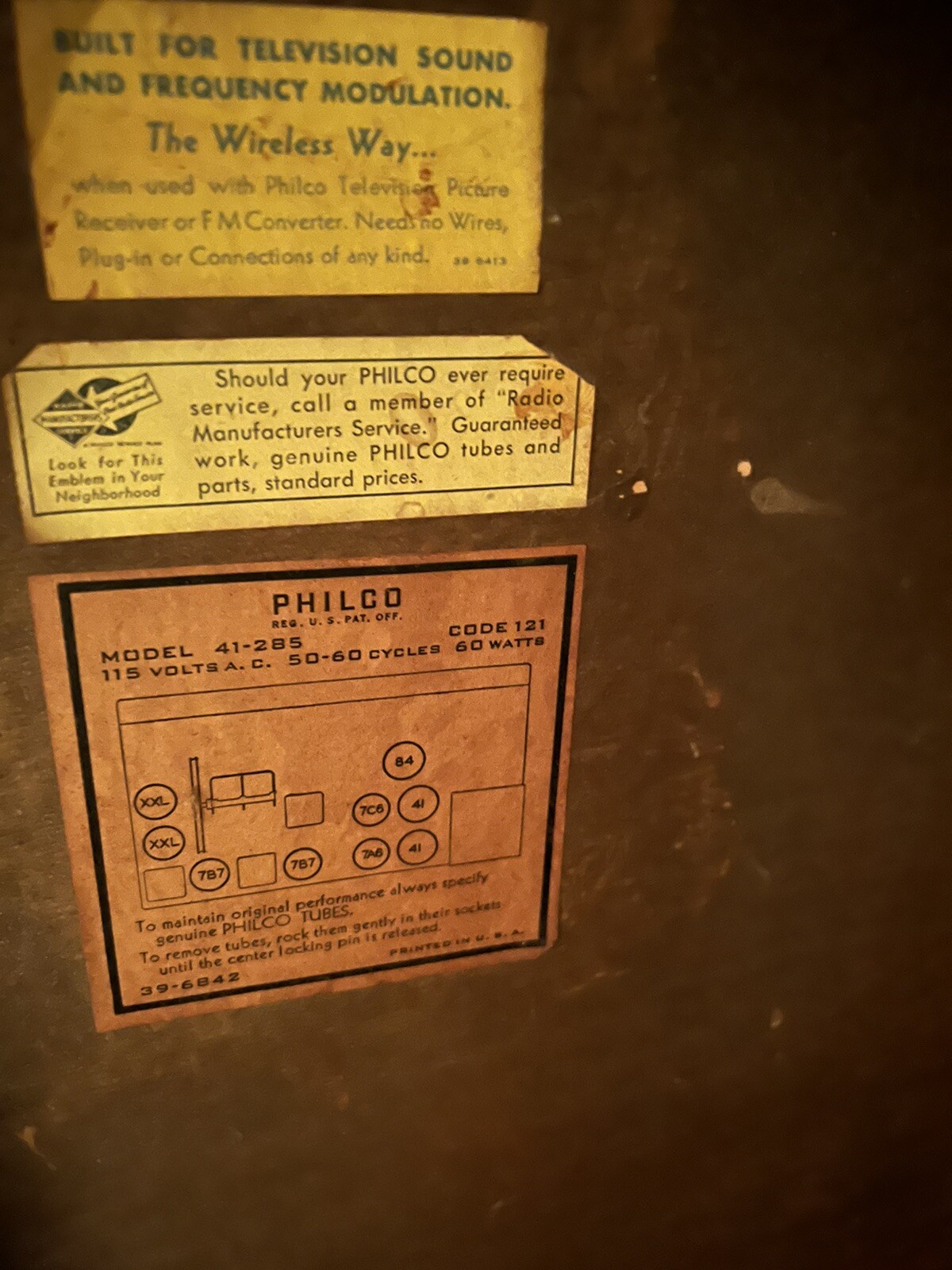 ANTIQUE PHILCO SHORT WAVE RADIO MODEL 41-285 . Best Guess “Estate Items ...