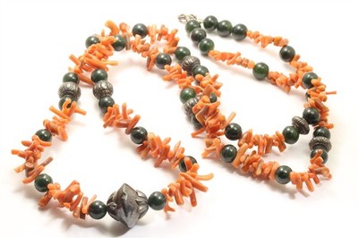 Vintage Handmade Graduated Red Branch Coral & Nephrite Jade Bead ...