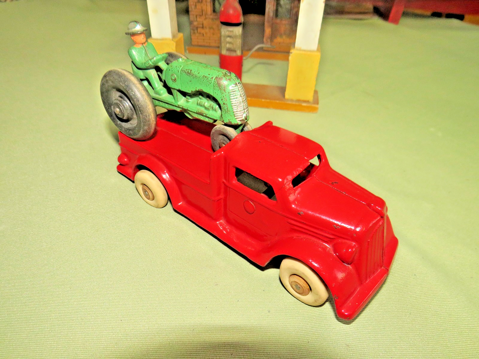 VINTAGE OLD ANTIQUE 1930s HUBLEY TOYS CAST IRON TRUCK & OLIVER FARM ...
