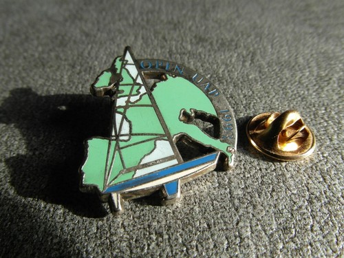 RARE PINS PIN'S - OPEN UAP 1993 - VOILIER - COURSE EUROPE - Signé ...
