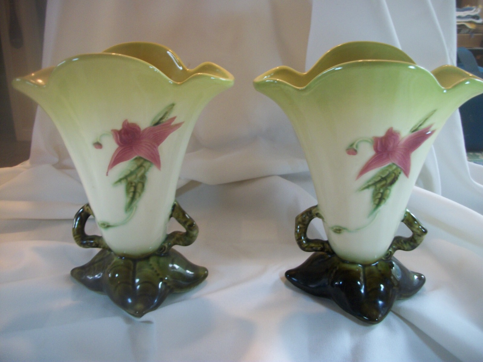 2 VINTAGE HULL Pottery Woodland Vase W16 - 8 1/2" | eBay