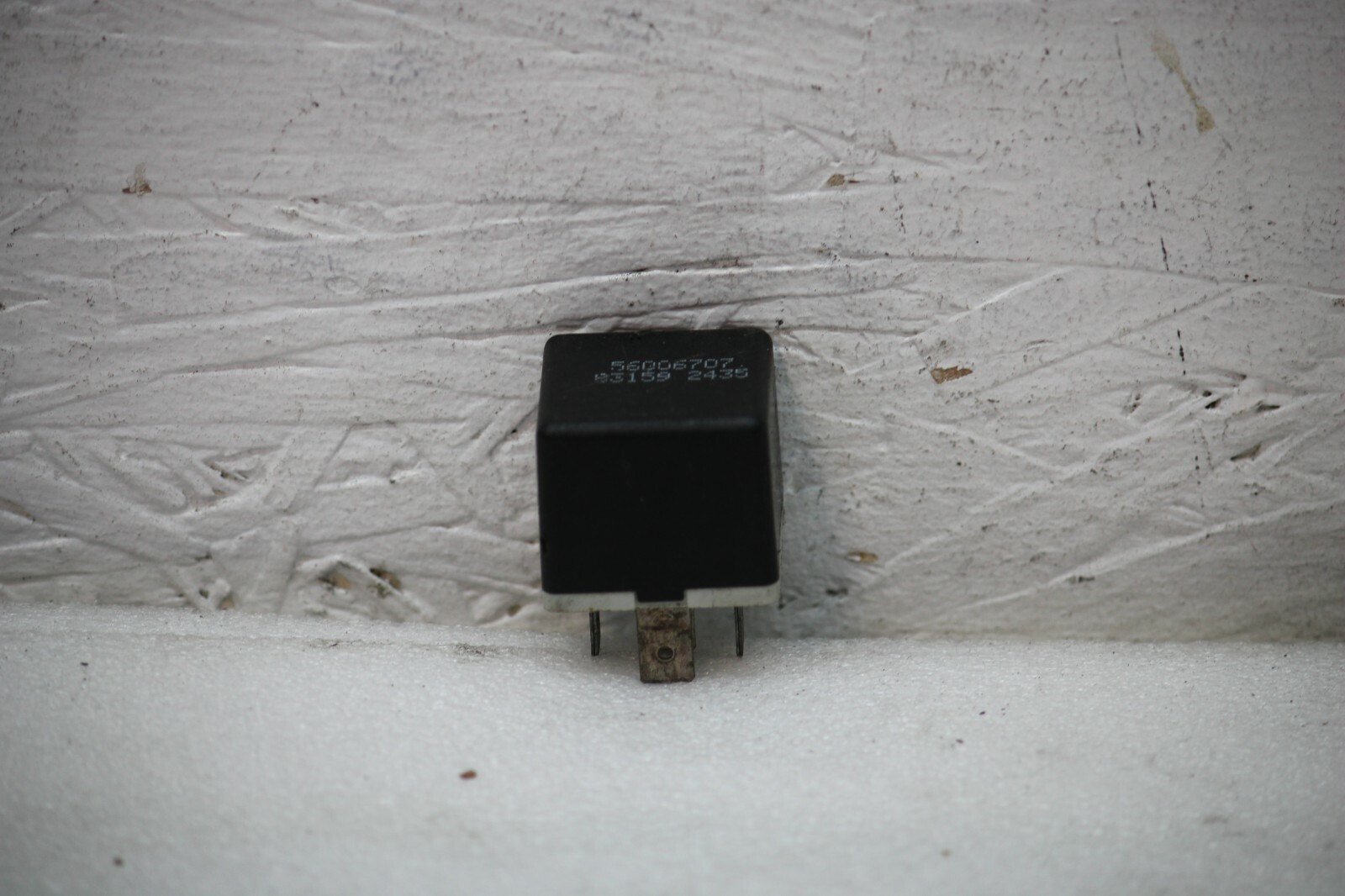 56006707 83159 2435 Chrysler Dodge Jeep Plymouth Relay Fuse #E-101K | eBay