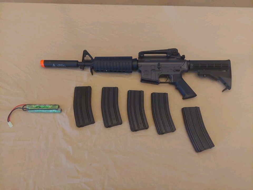 Airsoft CYMA M4 Commando 6mm Full Metal | eBay