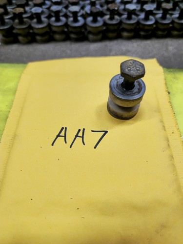 01-05 6.6L LB7 LLY Duramax FICM Bushings/ Washers & Bolt Qty 1 AA7 | eBay