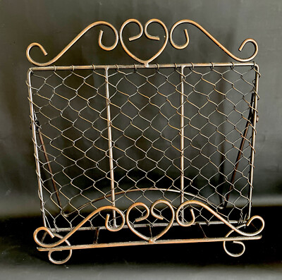 Chicken Wire Cookbook Stand, Photo Frame Holder, Quilt Block Preview ...