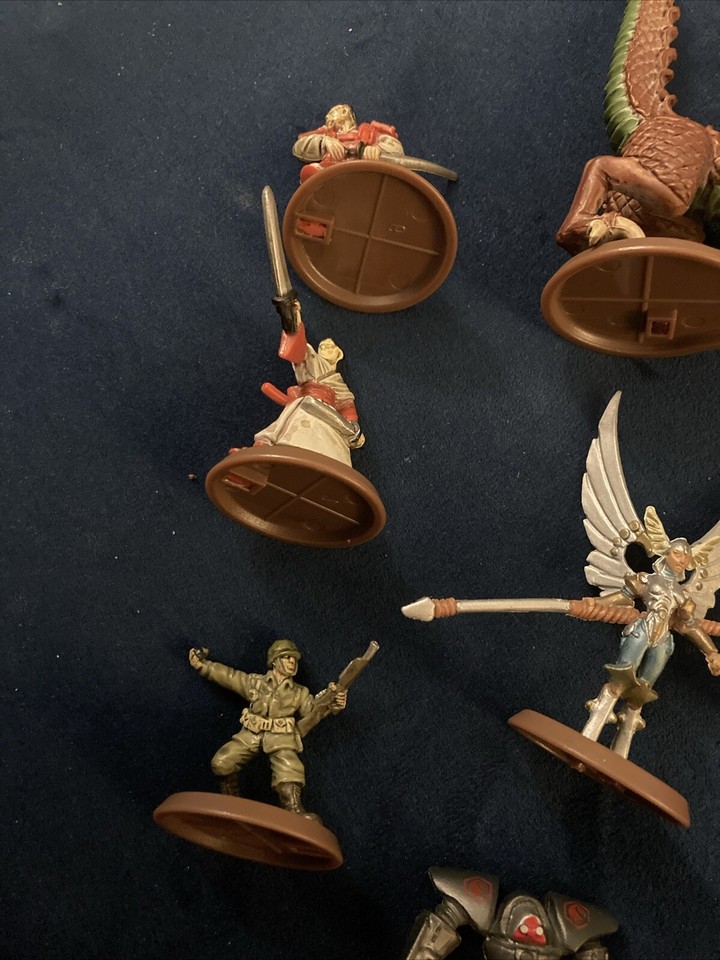 Heroscape Figures Lot Of 30 Figures No Cards Hasbro See Photos | eBay