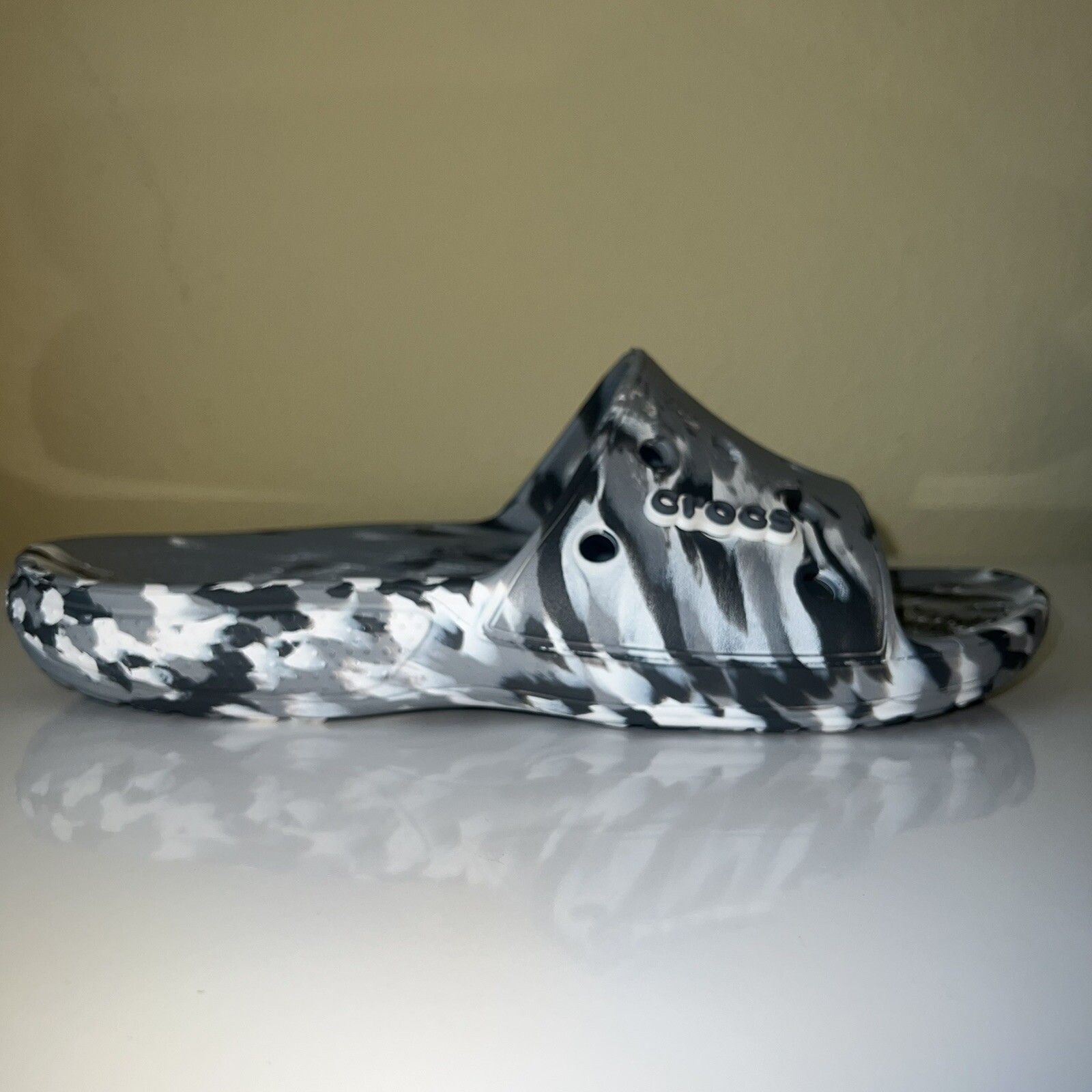 Crocs Men's Classic Crocs Slides Sandals Slip-On Marbled Grey Size 13 ...