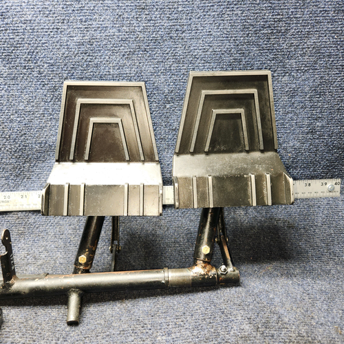 1460320-1 , 0411306-13 | CESSNA 172K | COMPLETE BRAKE RUDDER PEDAL BAR ...