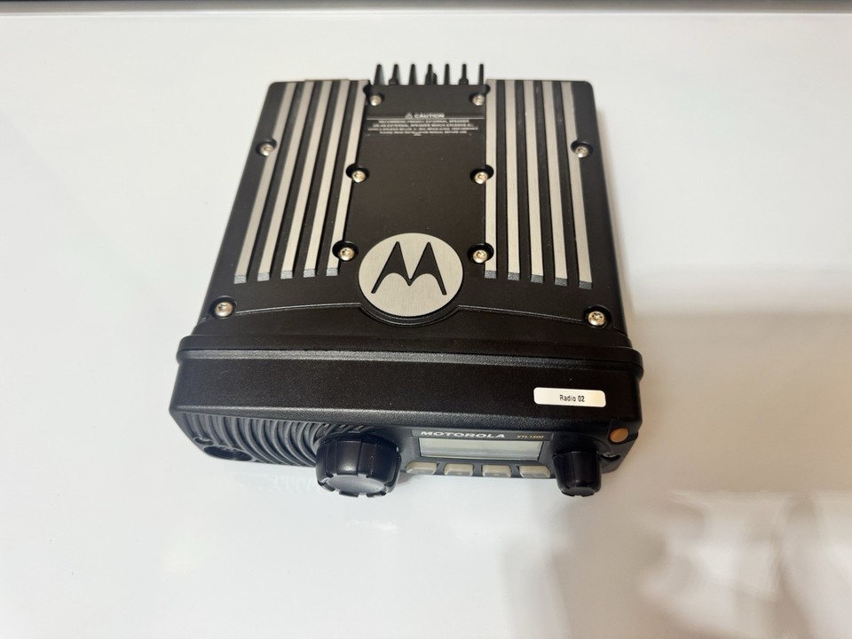 MOTOROLA XTL1500 Astro Digital 700/800 MHZ Mobile Radio M28URS9PW1AN | eBay