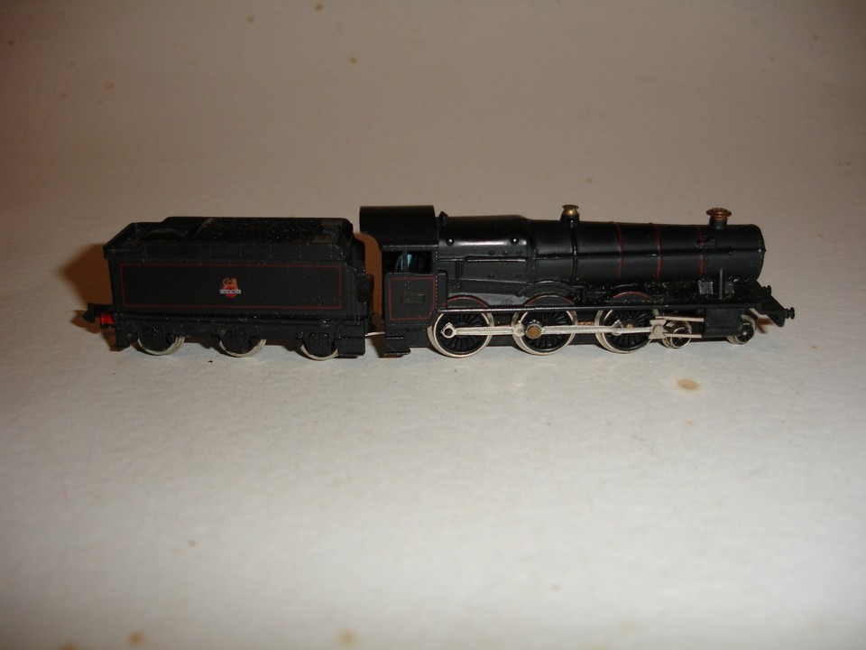 N Gauge Graham Farish Hall Class 4-6-0 Steam Loco 9400 BR Black Lined ...