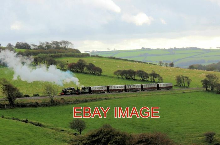 PHOTO LOCOMOTIVES 2-4-2T BALDWIN 'LYN' & 2-6-2T MANNING WARDLE 'LYD ...