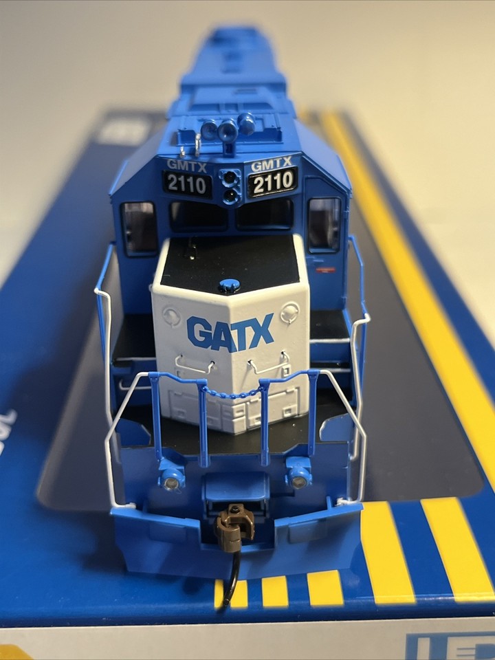 HO Scale Athearn RTR GATX Locomotive Group GP38-2 #2110 DCC/Sound Ready ...