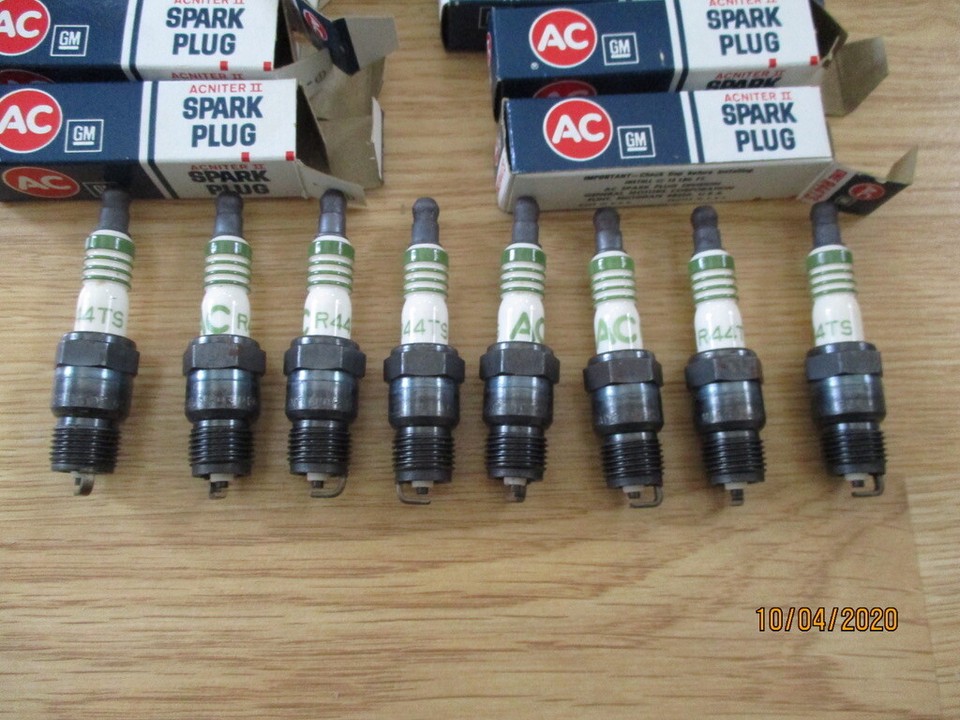 8 NOS AC R44TS 5613302 Spark Plug 71-74 Corvette Camaro Chevelle 454 ...