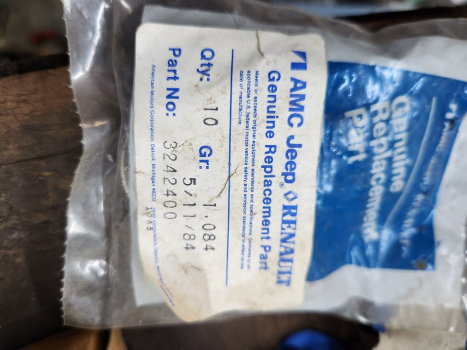 NOS AMC Jeep Valve Retainers (10) | eBay