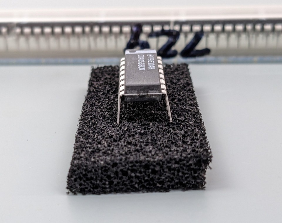 (12) CD4053 Analog Multiplexer Logic-Level Converter CD4053BCN | eBay