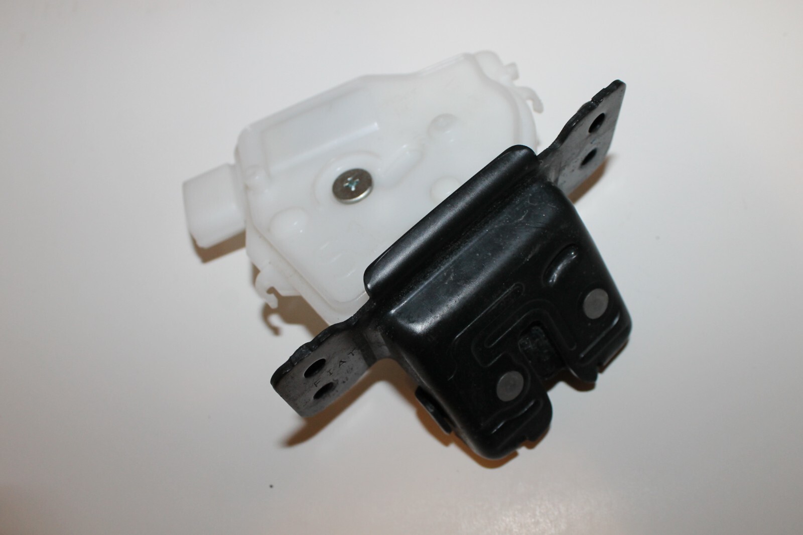 2012 - 2019 FIAT 500 Sport 1.4 Rear Tailgate Lift Gate Latch Actuator ...